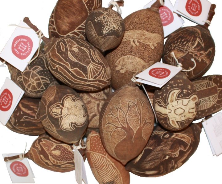 Engraved Boab Nut (Small) :: Waringarri Arts